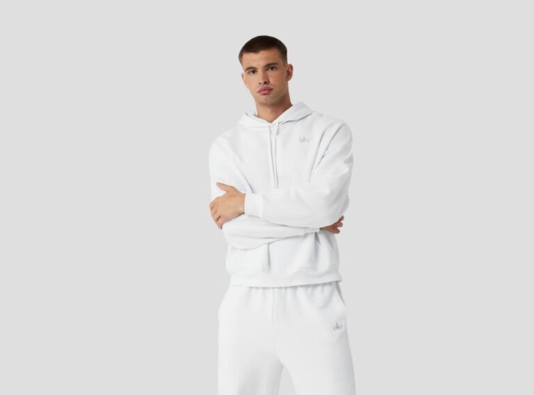 Alo Yoga Conquer Long Sleeve 1/4 Zip: Product Spotlight